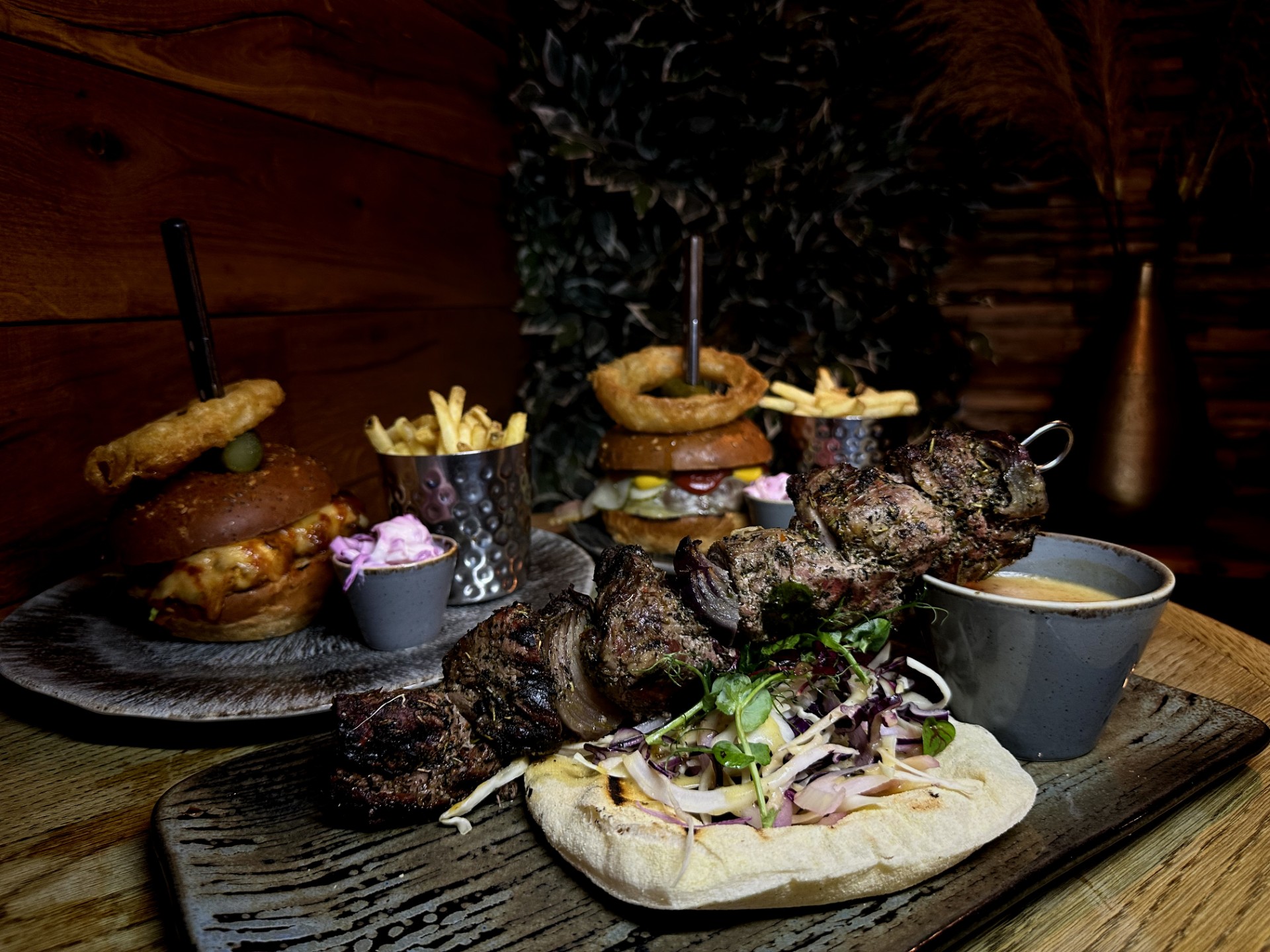 THE GATE INN TANSLEY GALLERY FOOD AND BEVERAGES - The Gate Inn Tansley